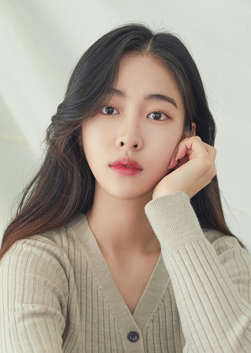 Picture of Song Ji-woo