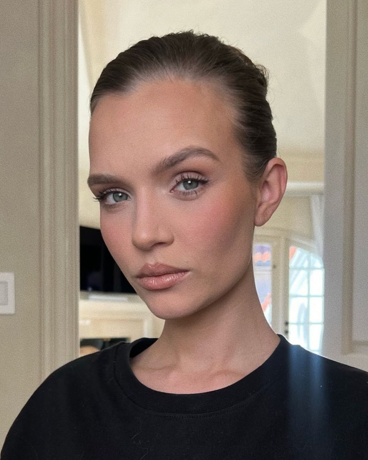 Picture of Josephine Skriver