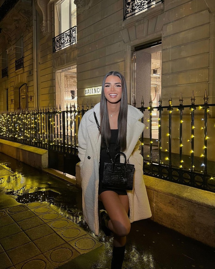 Picture of Lina Ben Youssef