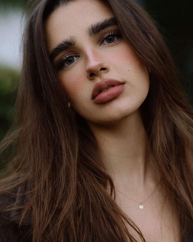 Nathalie Zebrowski image