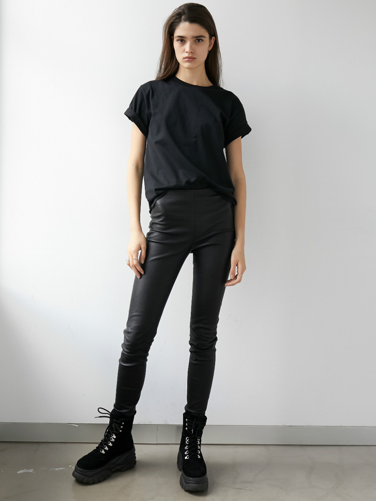 Alexandra Micu image