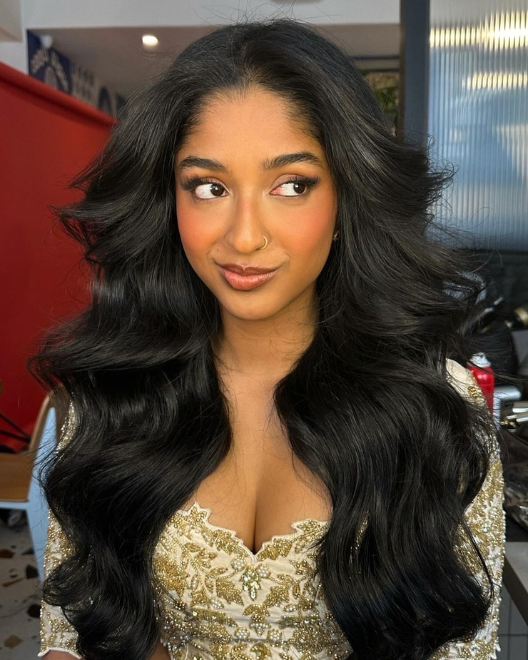 Picture of Maitreyi Ramakrishnan