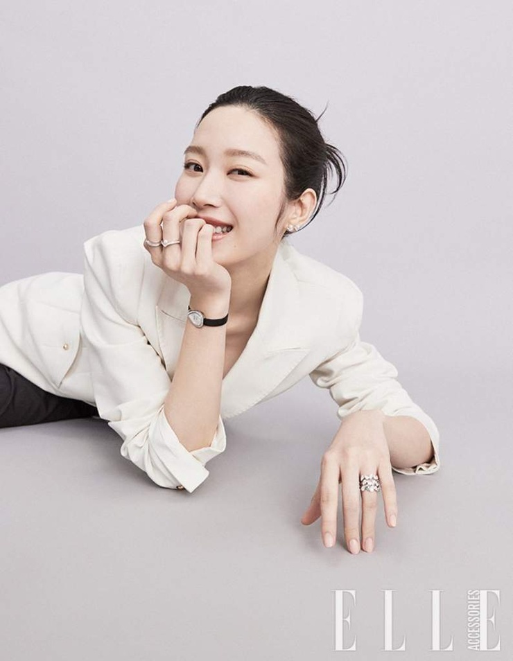 Picture of Ga-young Moon