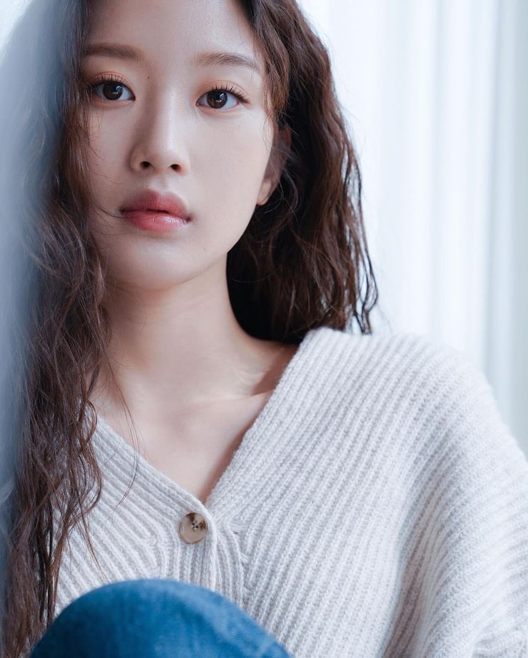 Picture of Ga-young Moon