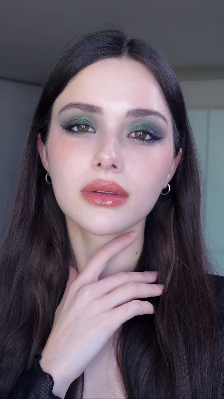 Picture of Lisa Rosh