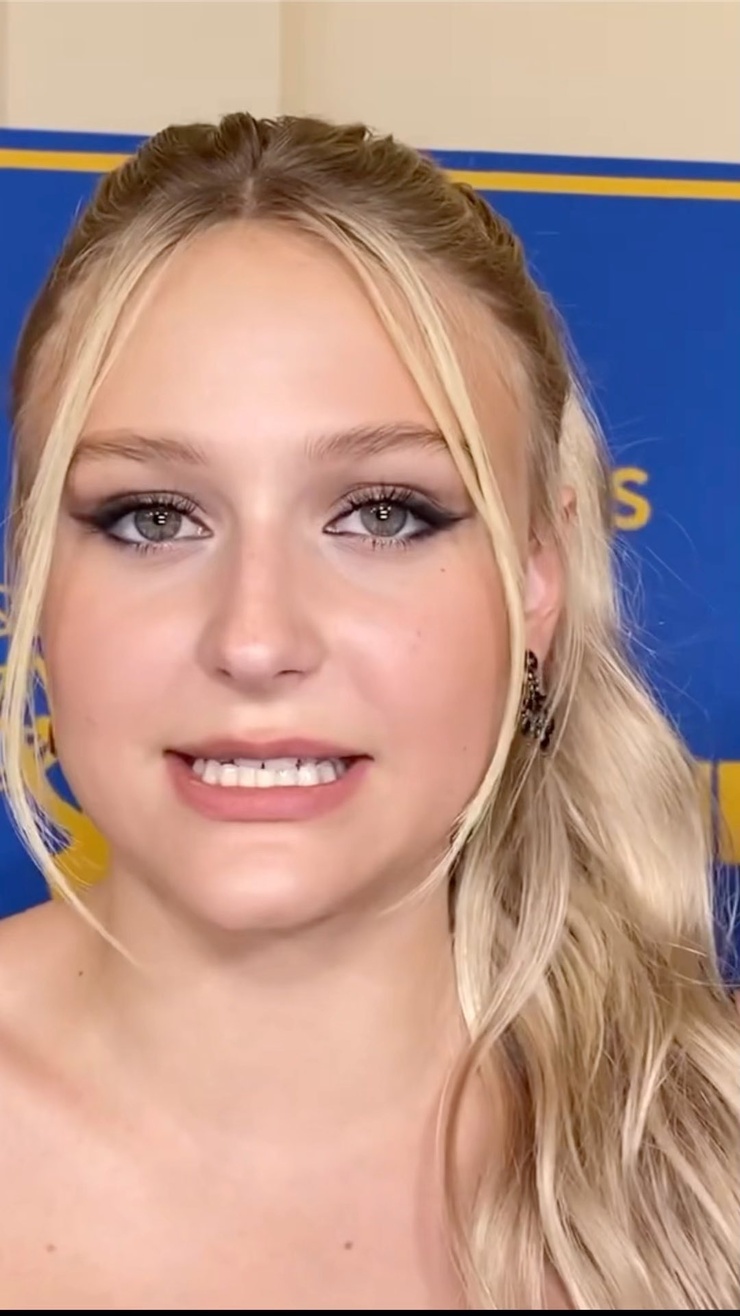 Picture of Alyvia Alyn Lind