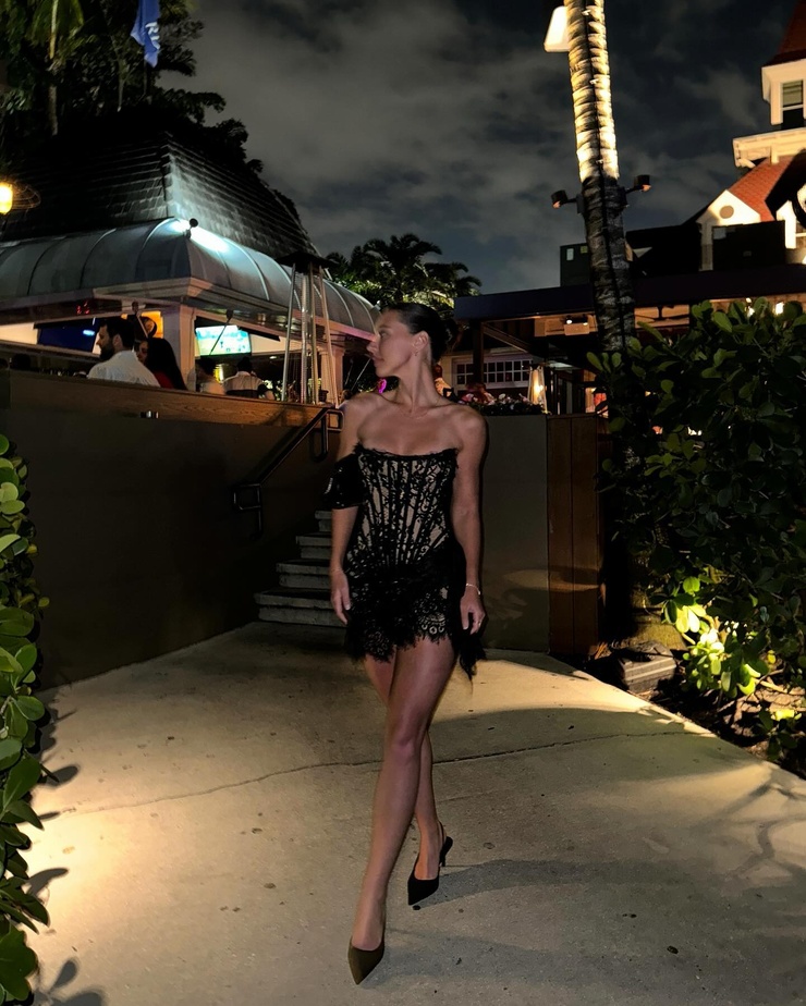 Picture of Brit Manuela (model)