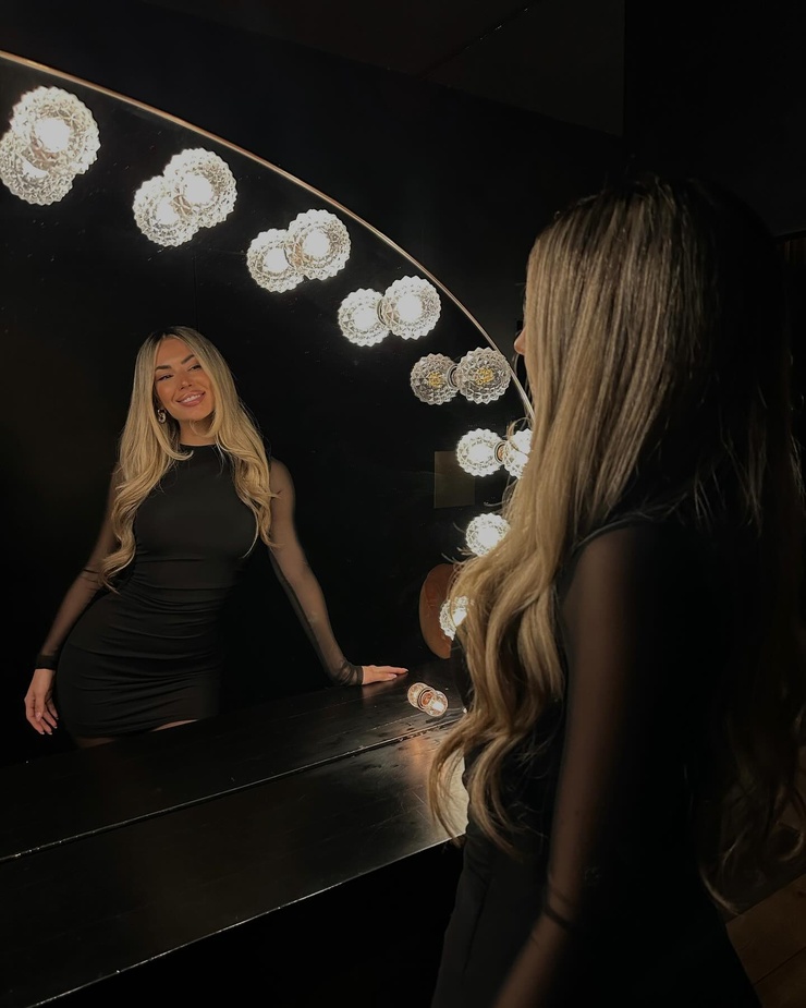 Picture of LAURA CAÑERO