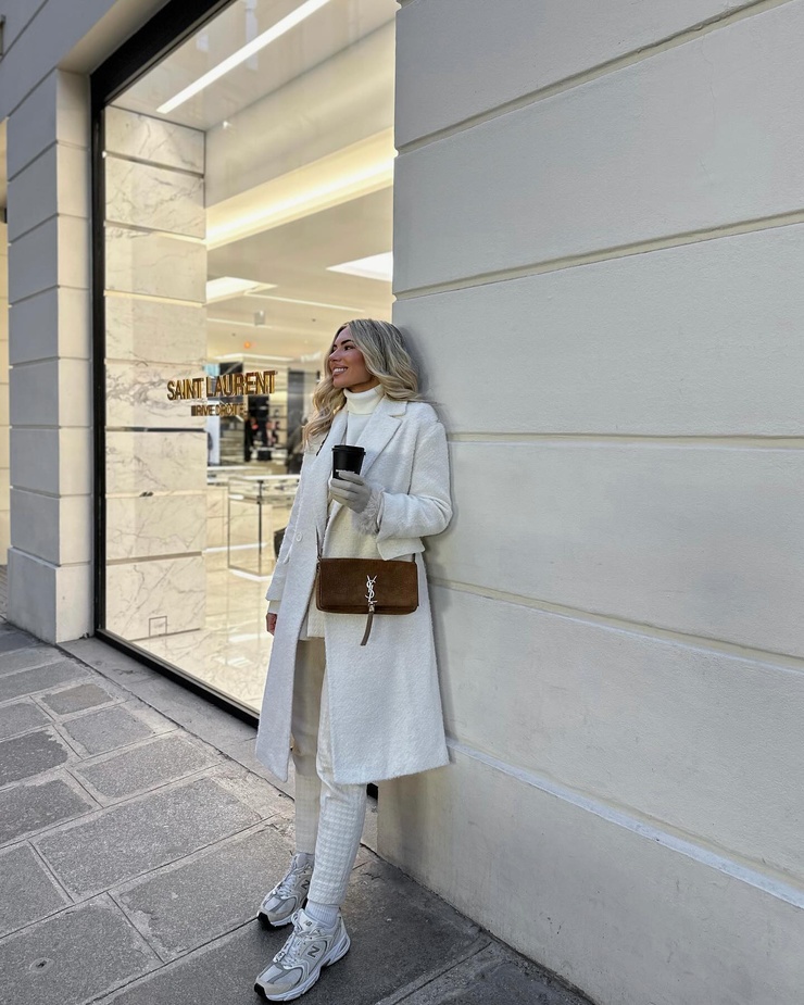 Picture of LAURA CAÑERO