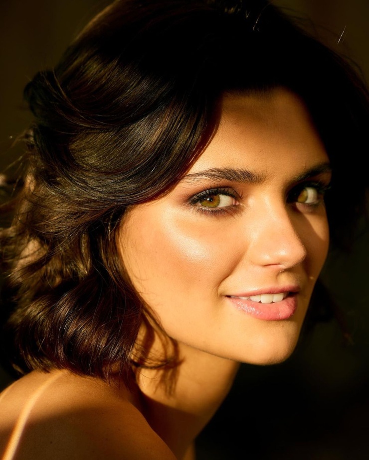 Picture of Eva Carlton