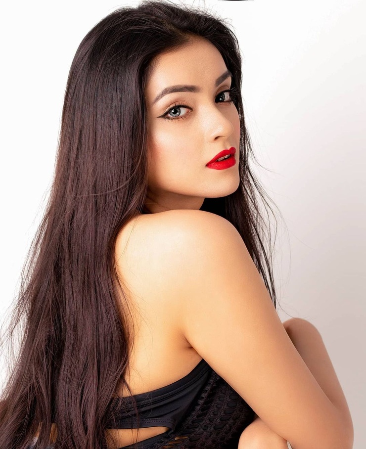 Picture of Sharlina Hossain