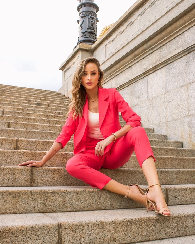 Picture of Isabela Saibert