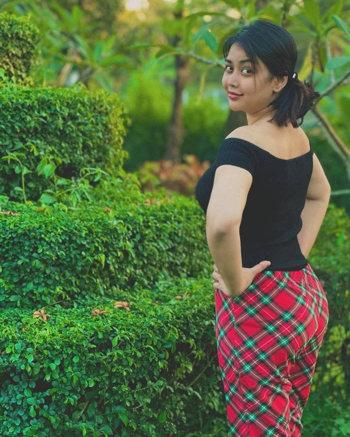 Picture of Ashna Habib Bhabna