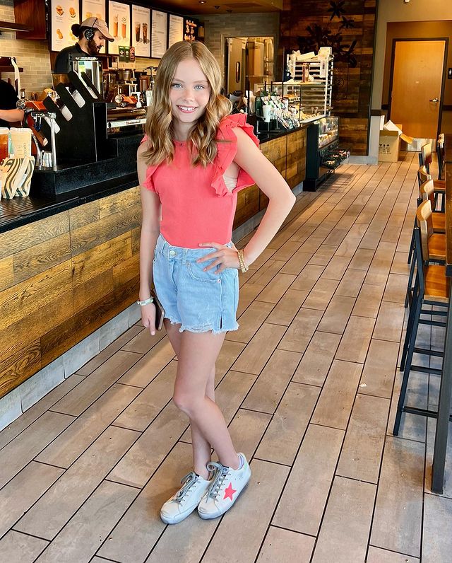 Kenlie Hazel Sturgis picture