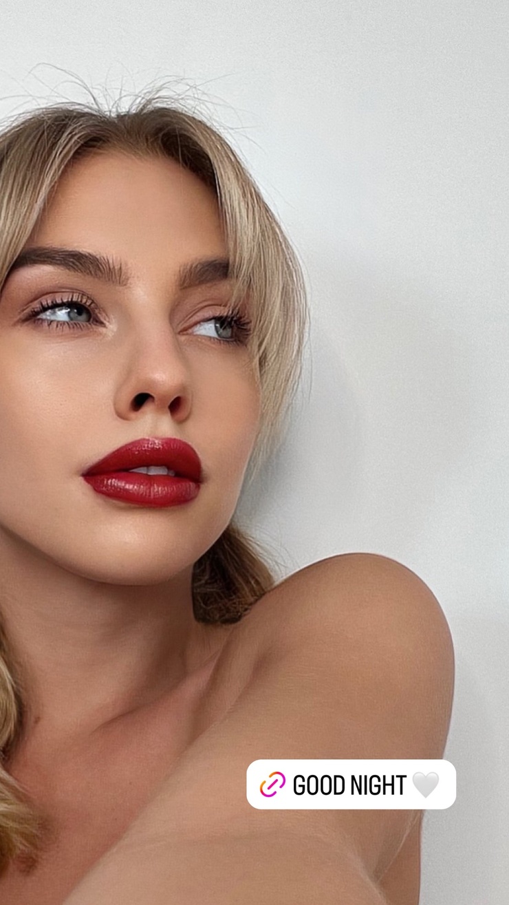 Picture of Alexa Breit