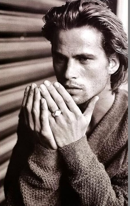 Mark Vanderloo image