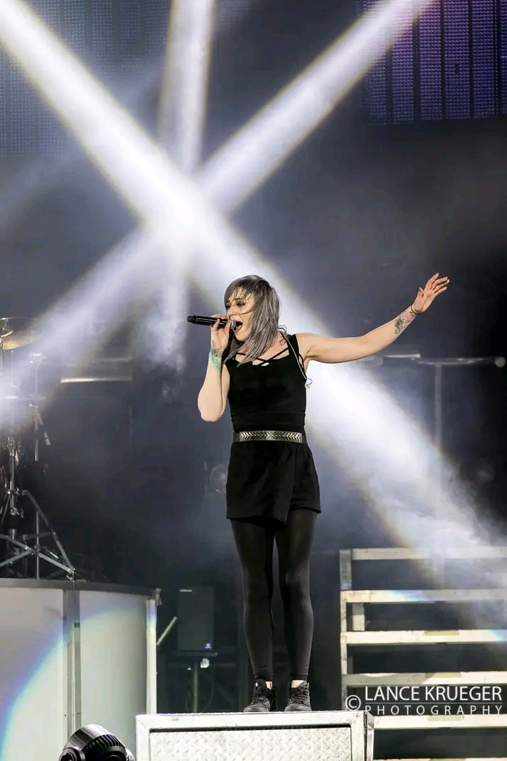 Jen Ledger picture