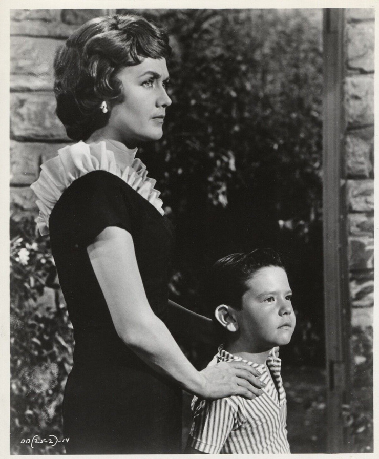 Marcia Henderson, Peter Oliphant