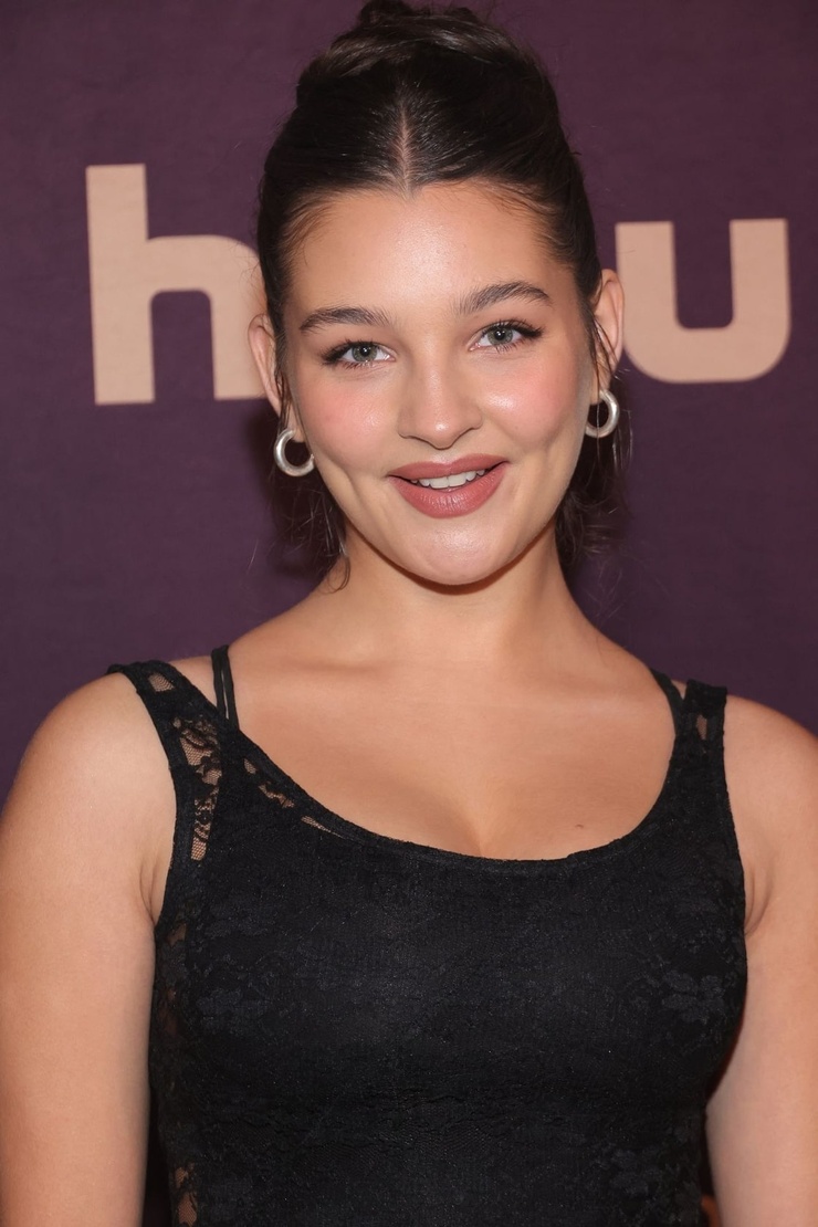Picture Of Billie Boullet