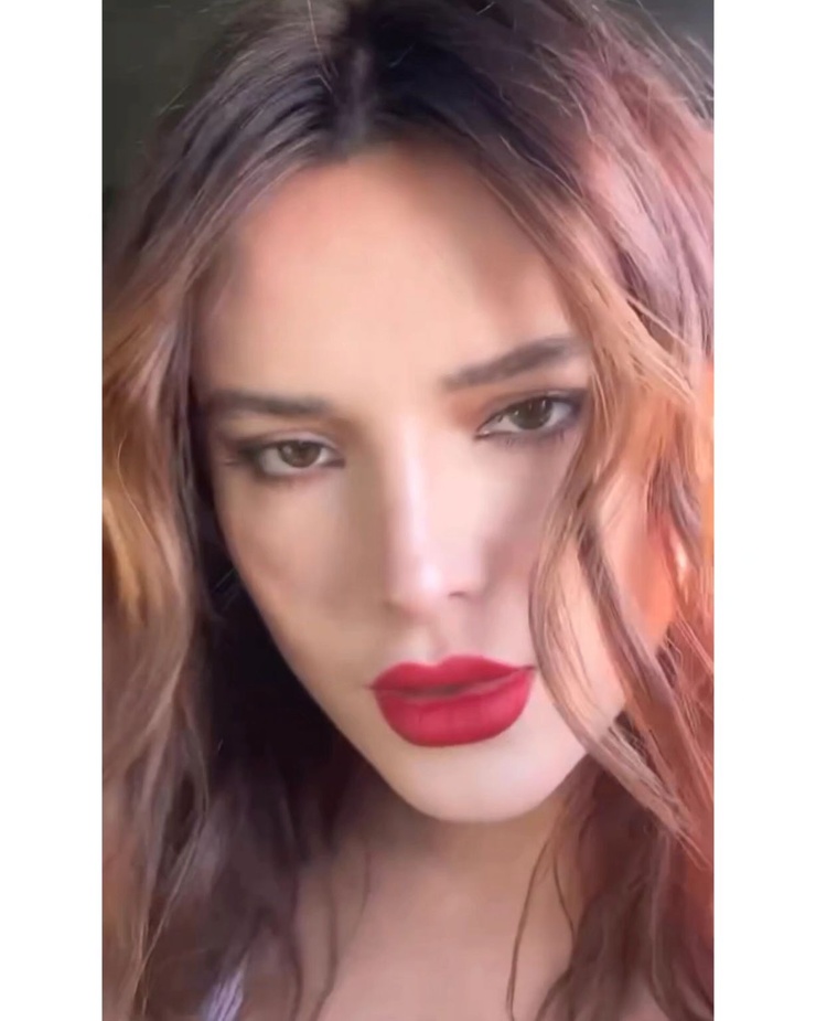 Bella Thorne picture