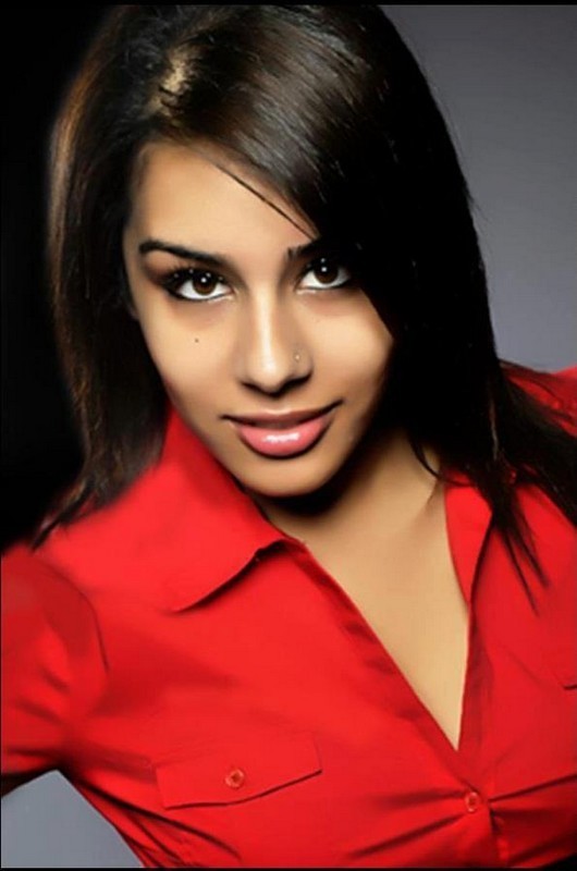 Alisha Farrer is an Australian born model and actr