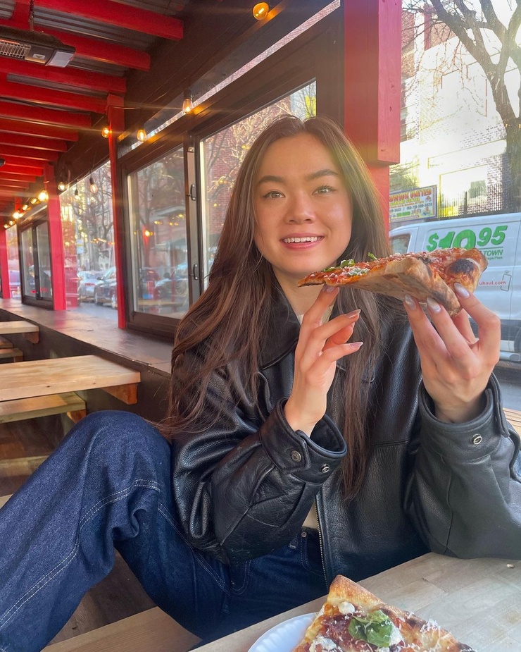 Picture of Alexa Loo