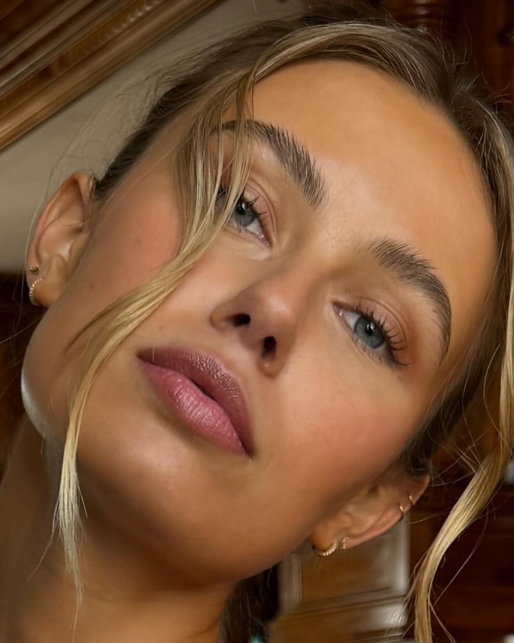 Elizabeth Jamrozy image