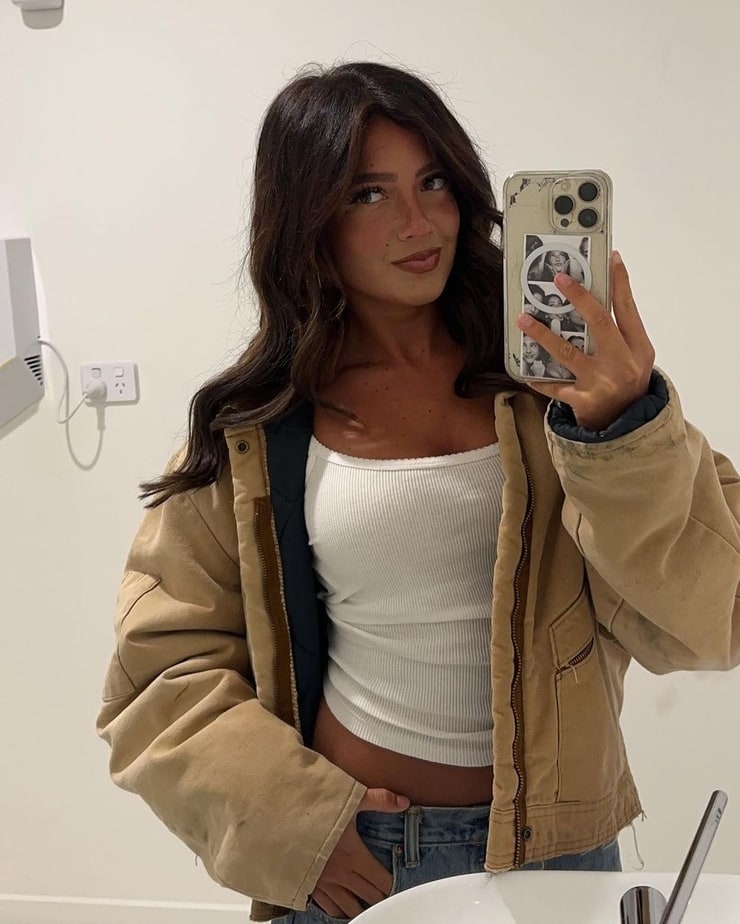 Picture of Isabella Procida