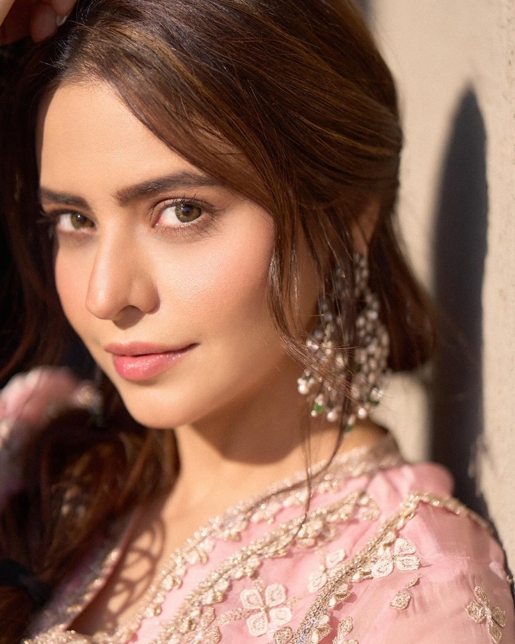 Picture of Aamna Shariff