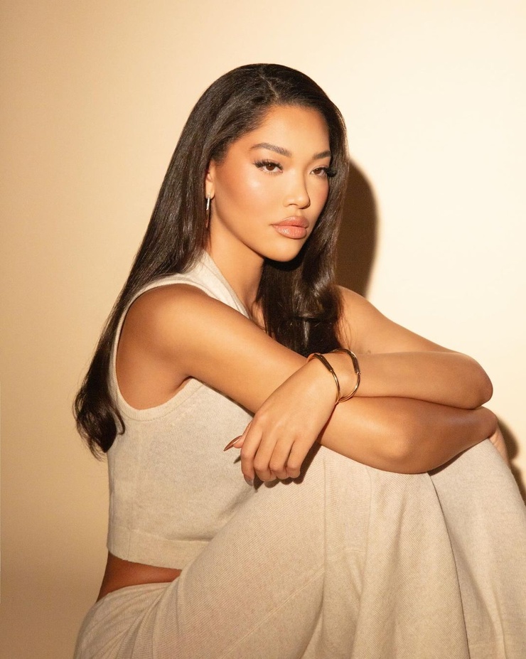 Ming Lee Simmons image