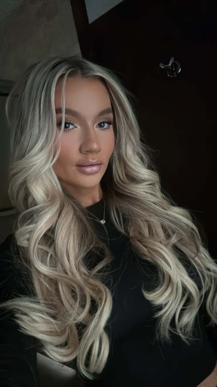 Picture of Alexa Collins