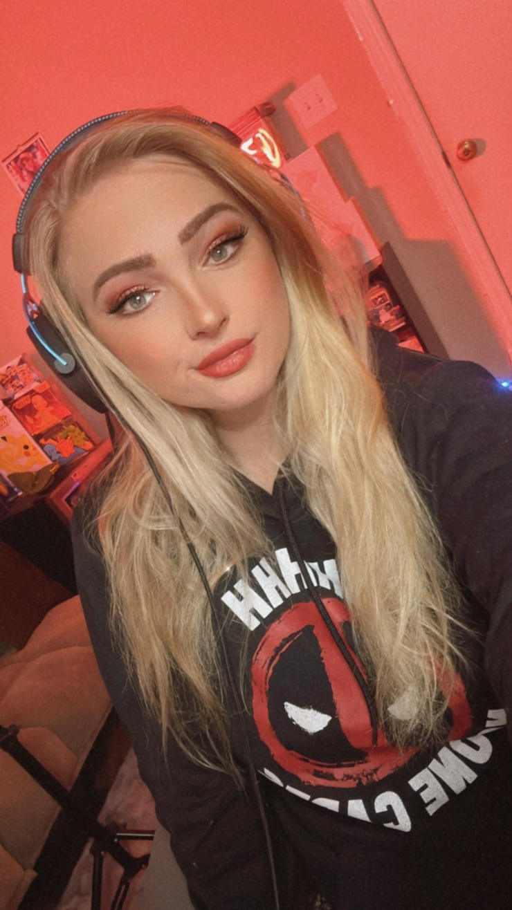 Picture of Michaela Lee