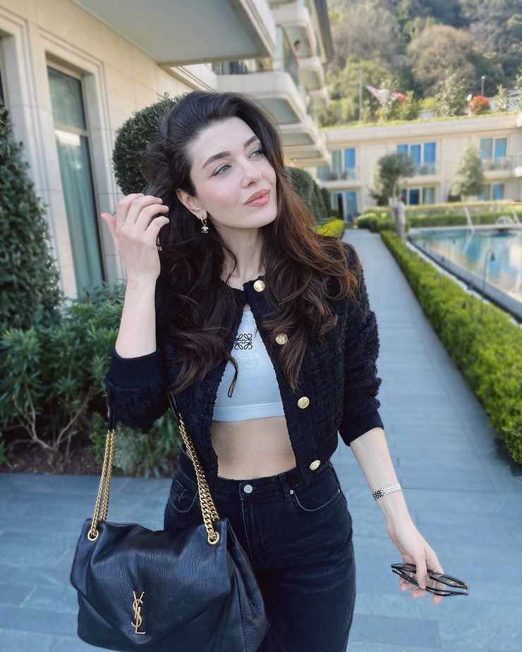 Picture of Aslihan Guner