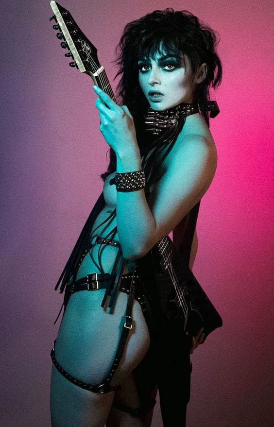 Picture of Alina Lee