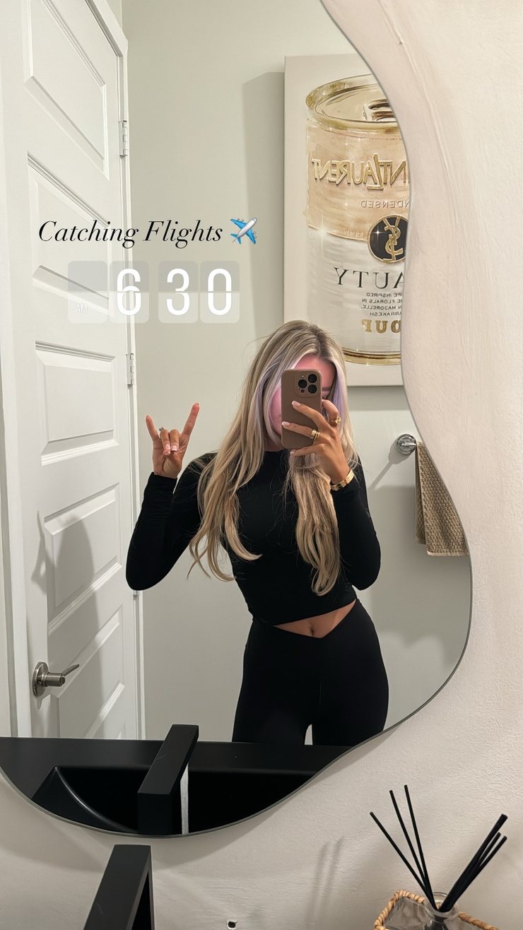 Picture of Alexa Collins