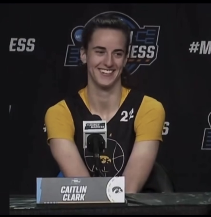 Caitlin Clark (ii) picture