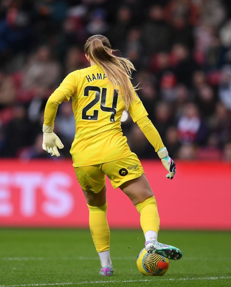 Picture of Hannah Hampton