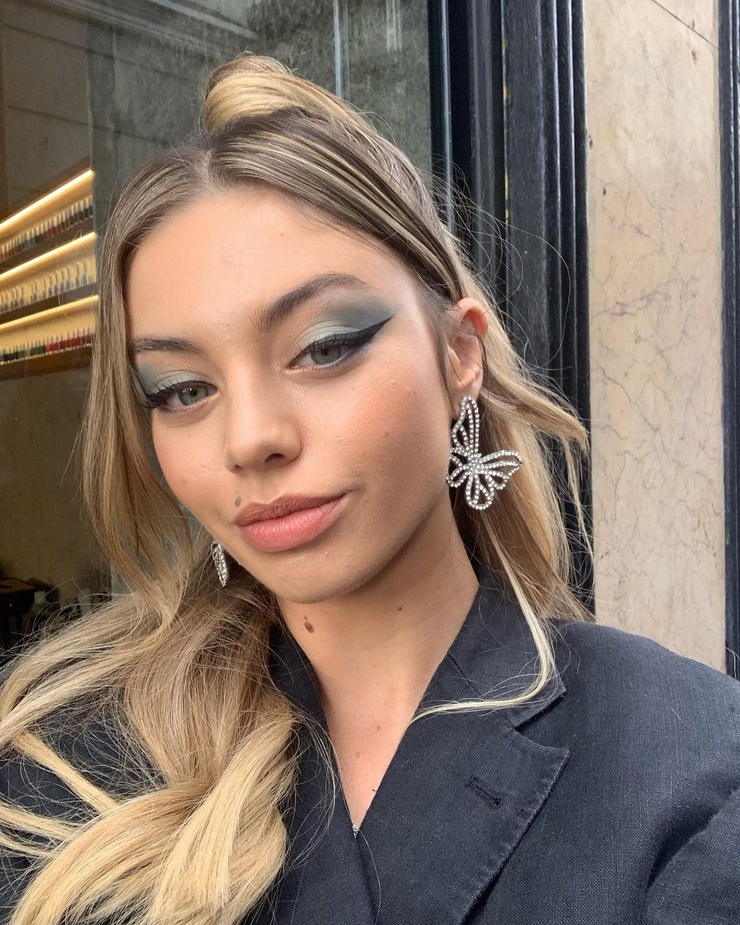 Picture of Lydia Pavon