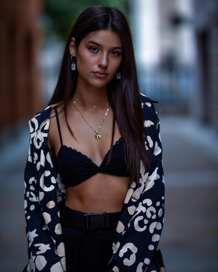 Picture of Ariana Sinani