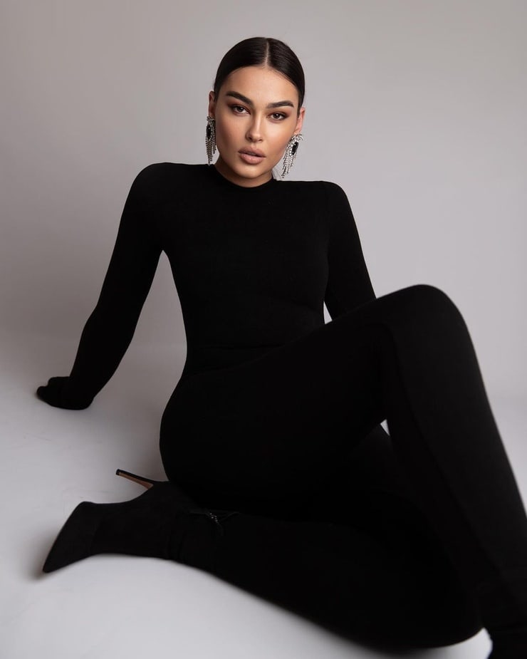 Adrola Dushi picture