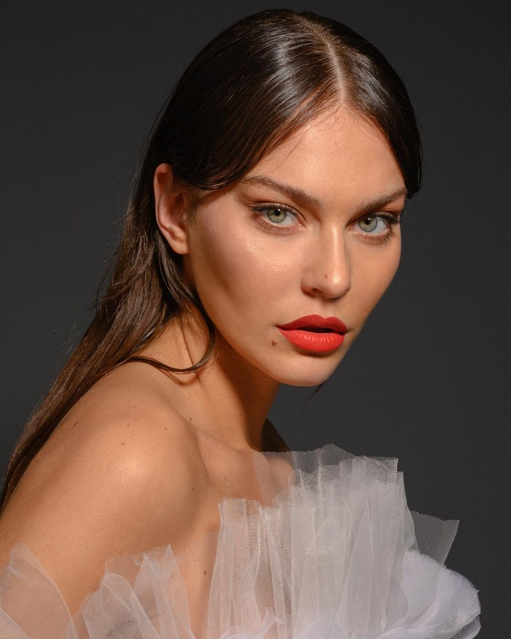 Gresa Hoti Albanian model