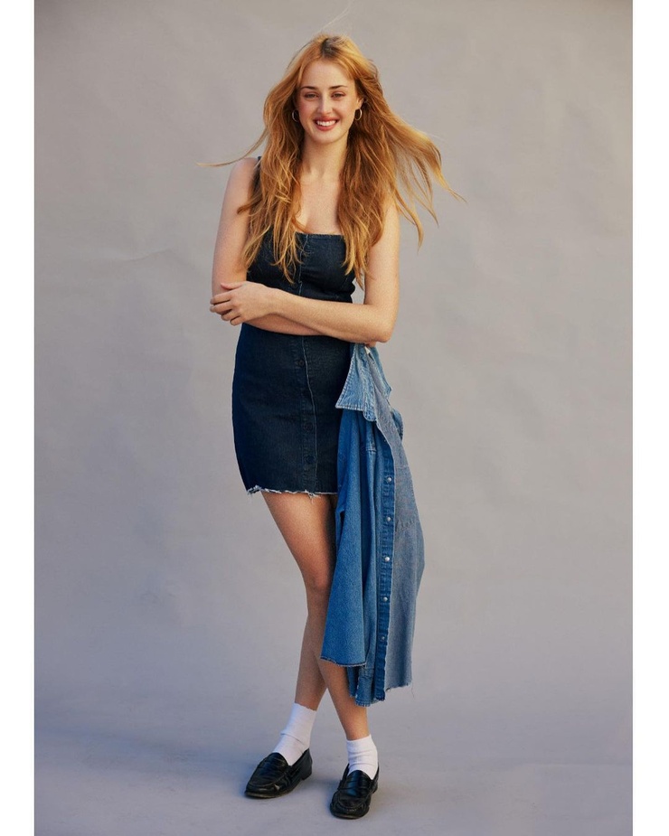 Image of Anna Van Patten