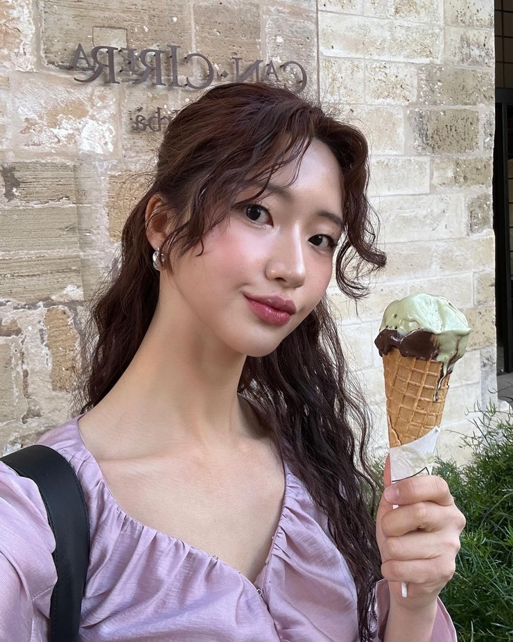 Picture of Ha Jin Park