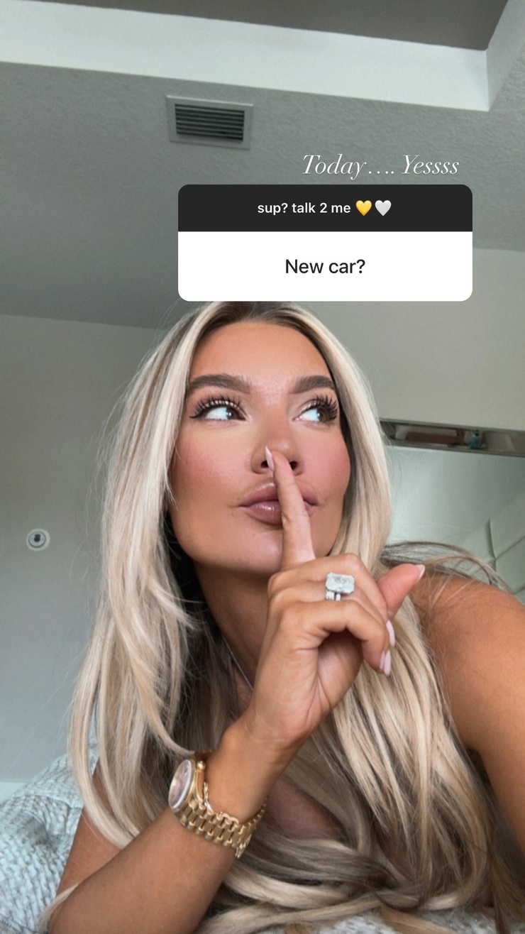 Picture of Alexa Collins