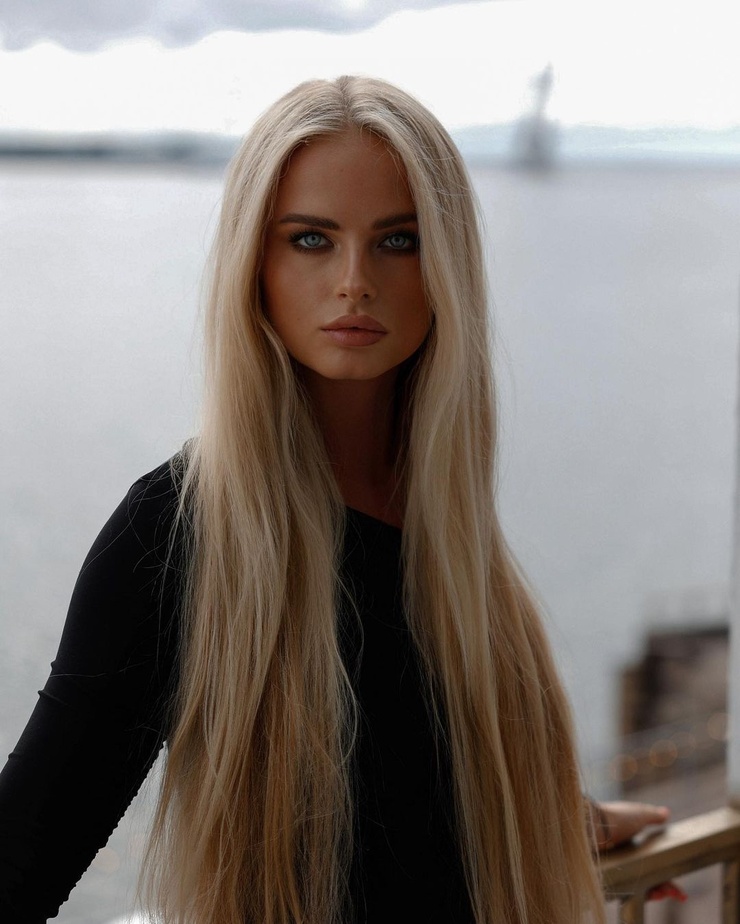 Polina Tsarenkova image