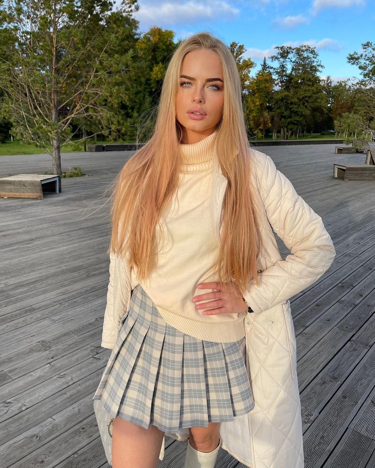 Picture of Polina Tsarenkova