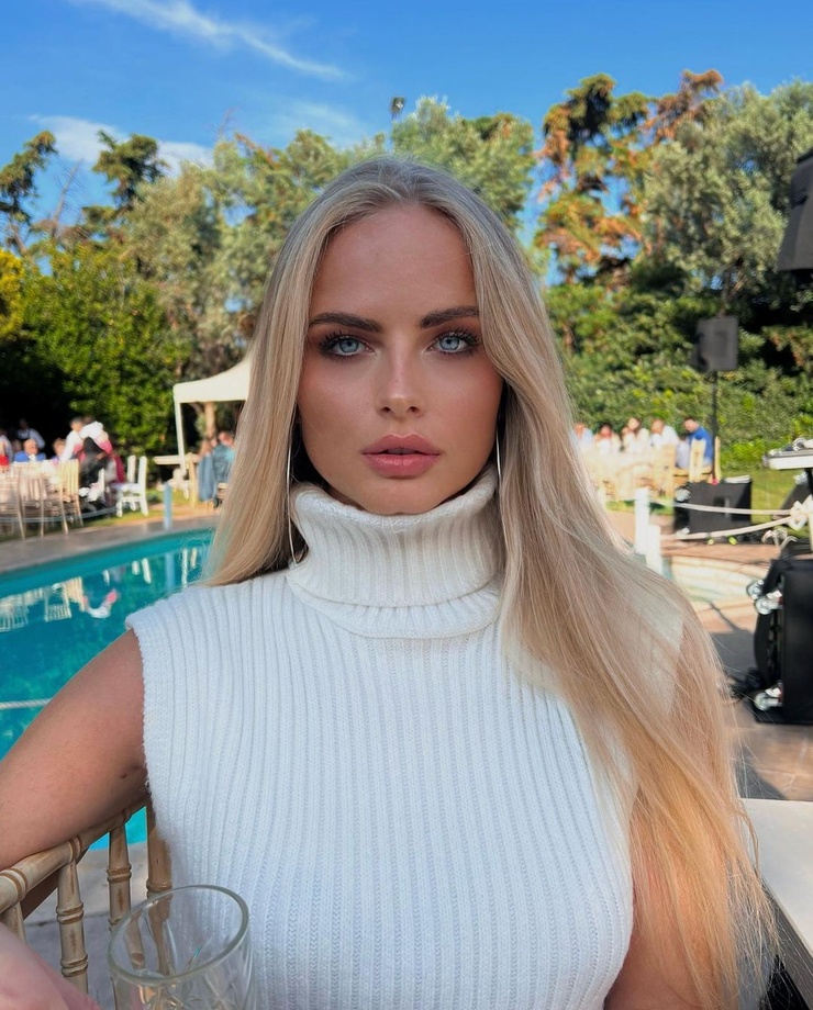 Picture of Polina Tsarenkova