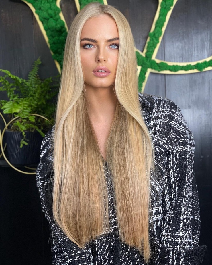 Picture of Polina Tsarenkova