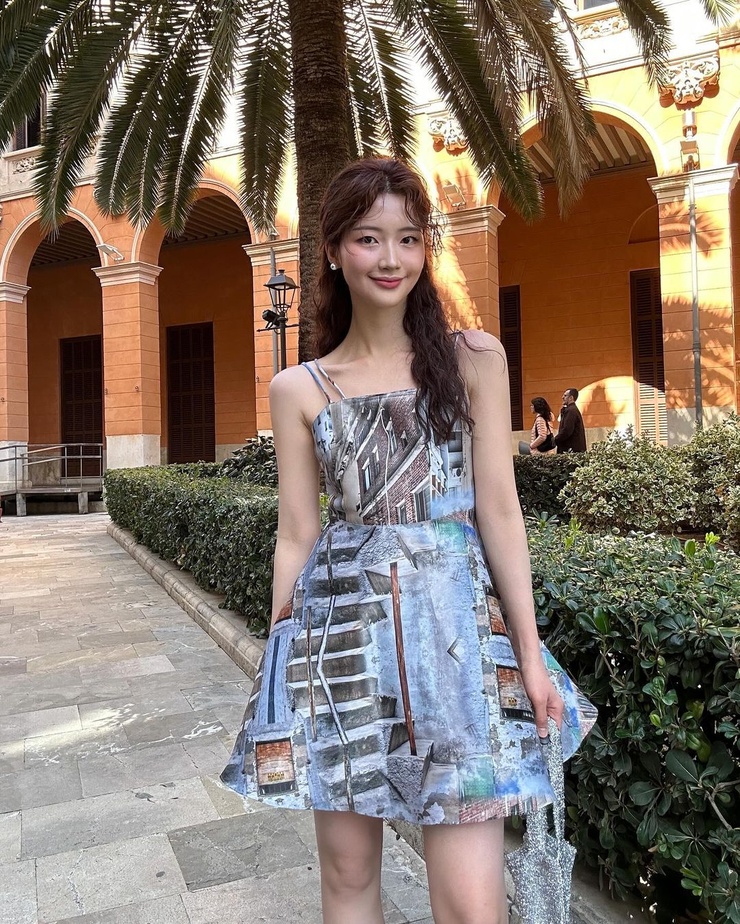 Picture of Ha Jin Park