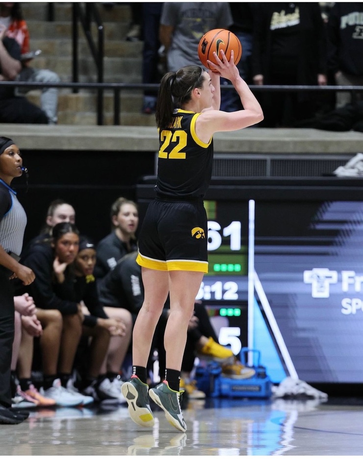 Picture of Caitlin Clark (ii)